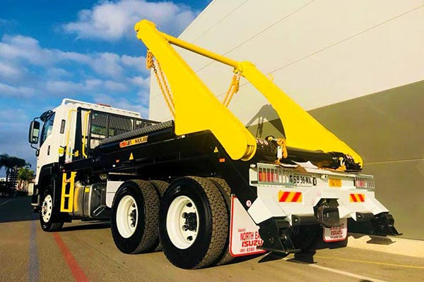 hyva skip loader Archives | LV Truck Cranes