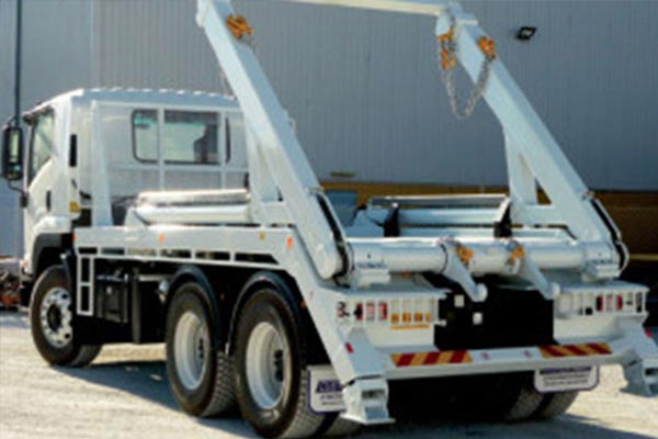 hyva skip loader Archives | LV Truck Cranes